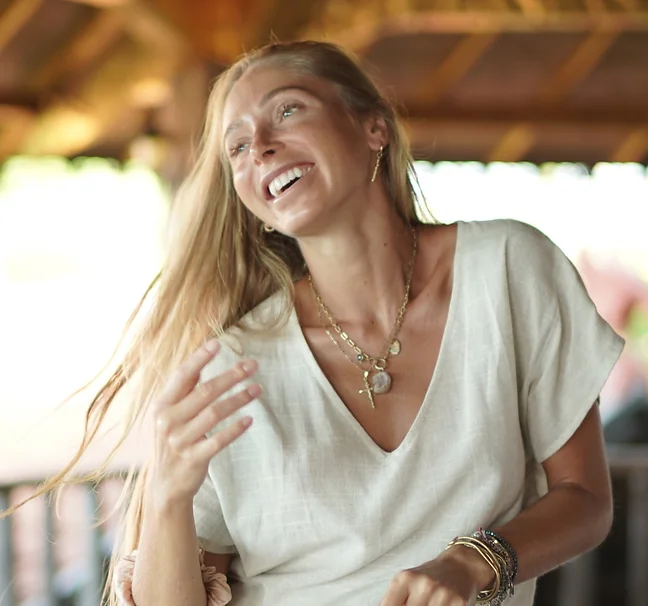 E-Book: Weiblichkeit & Hormone | Alica Büchel